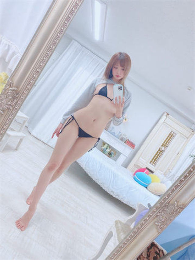 脚が本体のコスプレイヤー・有川紗雪、抜群スタイル映える水着全身ショットが「パーフェクト」すぎる Antenna[アンテナ]