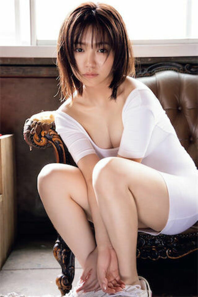 大原優乃、「大人の色気だだ漏れ」のなめらか艶肌グラビアカット公開 Antenna[アンテナ]
