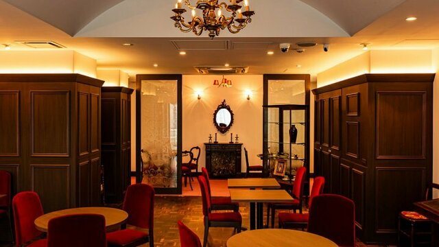 六本木・乃木坂からすぐ！レトロな空間でこだわり珈琲を堪能「喫茶館 Bleu Montagne」 | antenna[アンテナ]