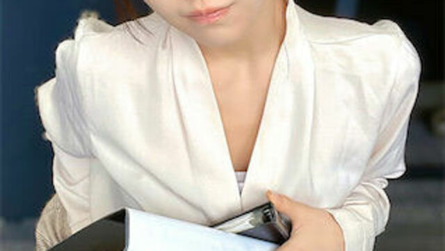 #2i2 十味、網タイツがセクシーなOL風ショット公開「こんな素晴らしい後輩に出会いたい」 | antenna[アンテナ]