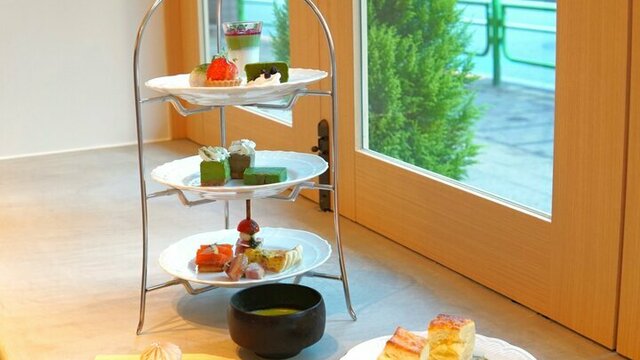 東銀座の街並みを眺める縁側で抹茶づくしのアフタヌーンティー♪「ATELIER MATCHA」 | antenna[アンテナ]