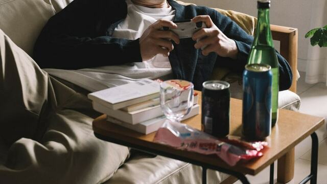 「いつも大量にゴミが出る」30歳男性、販売職、年収200万円。実家暮らしの生活で抱える“意外な悩み” | antenna[アンテナ]