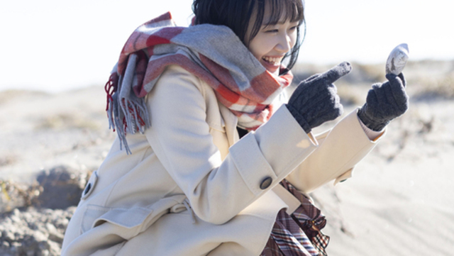 Iカップの神ボディで話題沸騰中！奥村梨穂がグラビアに挑戦するきっかけとなった「母からの意外な一言」 Antenna[アンテナ]
