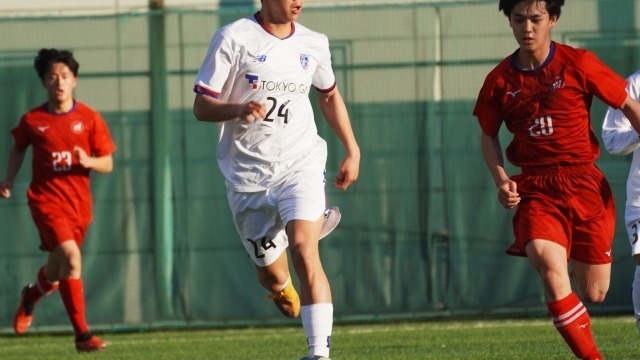 「人の心を揺さぶれるようにしたい」 年代別代表も経験した右サイドの槍。FC東京U-18DF金子俊輔が強烈な推進力に滲ませるパッション | antenna[アンテナ]