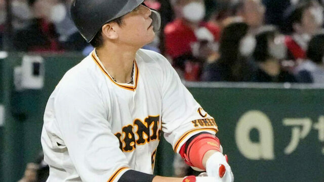 佐々木氏「調子の上がるきっかけに」巨人・坂本、後半戦初戦は安打スタート！ | antenna[アンテナ]