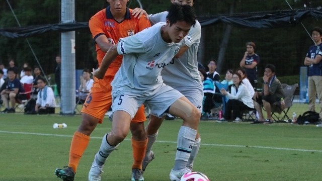 [MOM4781]福岡U-18DF池田獅大(3年)_守備も攻撃もトップクラス目指す、点の取れる右サイドバック | antenna[アンテナ]