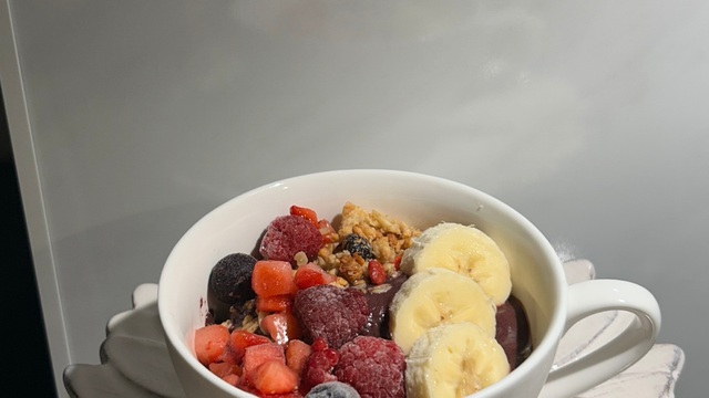 【お家カフェ】5分で簡単！KALDIのお家でアサイーボウルを作ってみた♡ | antenna[アンテナ]