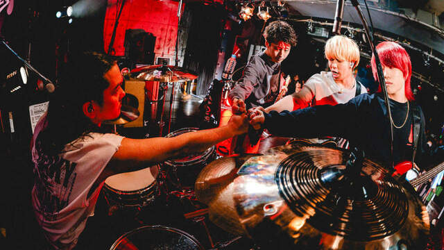 Bye-Bye-Handの方程式、史上最大規模のツアーで得た成果をあますことなく披露した最終公演 | antenna[アンテナ]