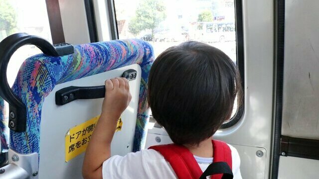 【専門家監修】「静かにしなさい」をわが子にどう伝える？ 子どもが騒ぐ3つの理由から効果的な方法を解説 | antenna[アンテナ]
