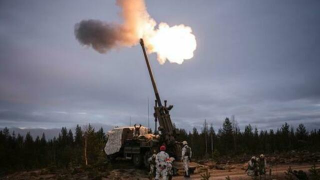 NATO、フィンランドで大規模砲兵演習 | antenna[アンテナ]