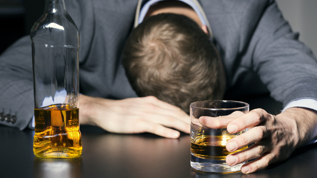 忘年会で「二日酔い」になったときに摂りたい「朝食」の意外な顔ぶれ | antenna[アンテナ]