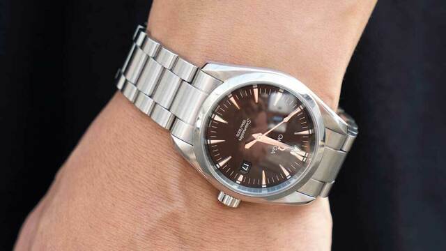 時計は“オメガ派”が勢力拡大中！最新の街角調査から3本の名作をピックアップ | antenna[アンテナ]