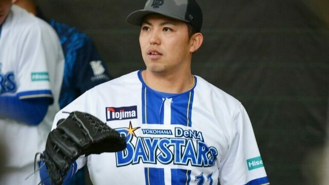 DeNA・東克樹が2度目のブルペン入り 筒香、牧ら立たせ36球「いい緊張感で投げられた」 | antenna[アンテナ]