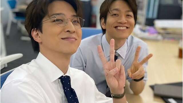 「仕事にならんて」寺西拓人、今江大地とスーツ姿のツーショットを披露。「そこに転職したい」の声が殺到 | antenna[アンテナ]