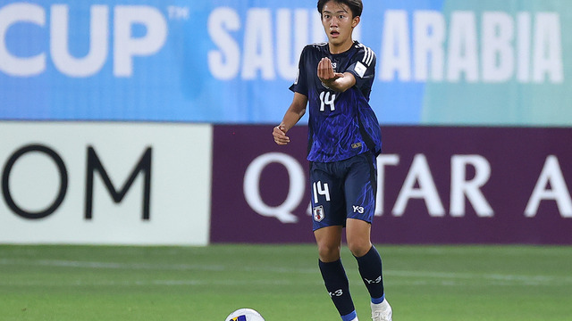 MF神田泰斗(大宮U18)とMF樺山文代志(興國高)の2ボランチが豪州と対峙(8枚) | antenna[アンテナ]