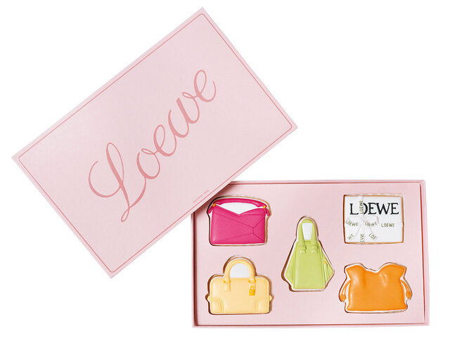 〈カサロエベ銀座〉限定、〈LOEWE〉の遊び心あふれるクッキーが発売。 | antenna[アンテナ]