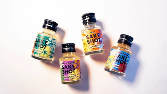 初めての日本酒体験”をショットで UNPLAN Village Hakubaが提案する「SAKE SHOT」発売 | antenna[アンテナ]